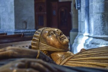 Embalsamador: Tudo sobre a profissão | Guia das Profissões